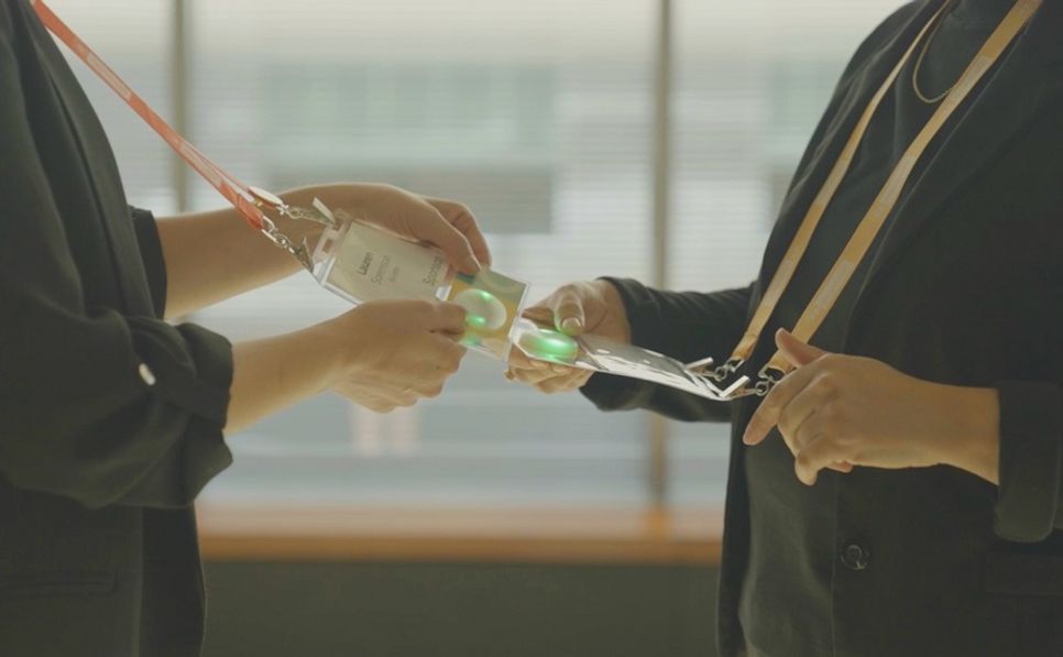 “Shall we press buttons?” – Bizzabo launches new smart badge ...