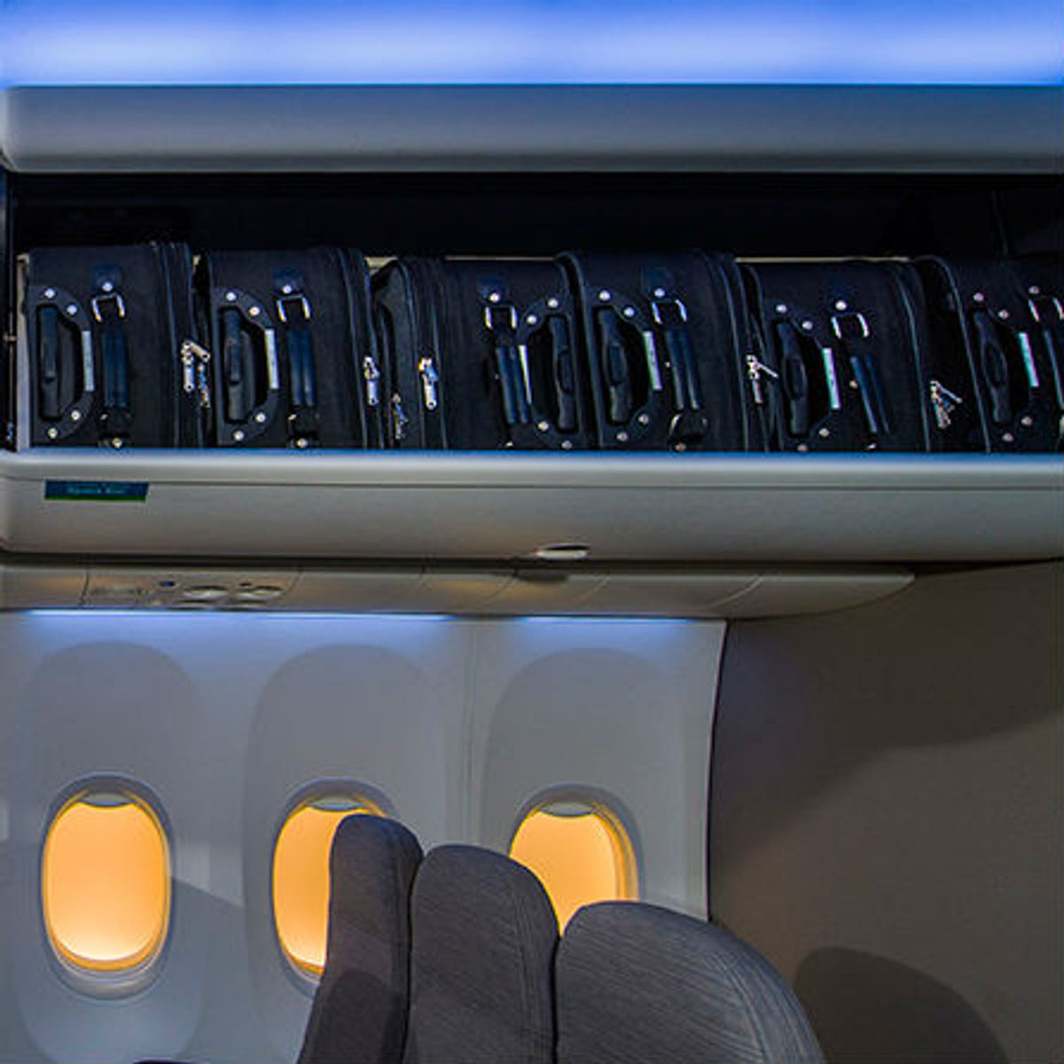Boeing's bigger overhead luggage bins | Business Travel News Europe