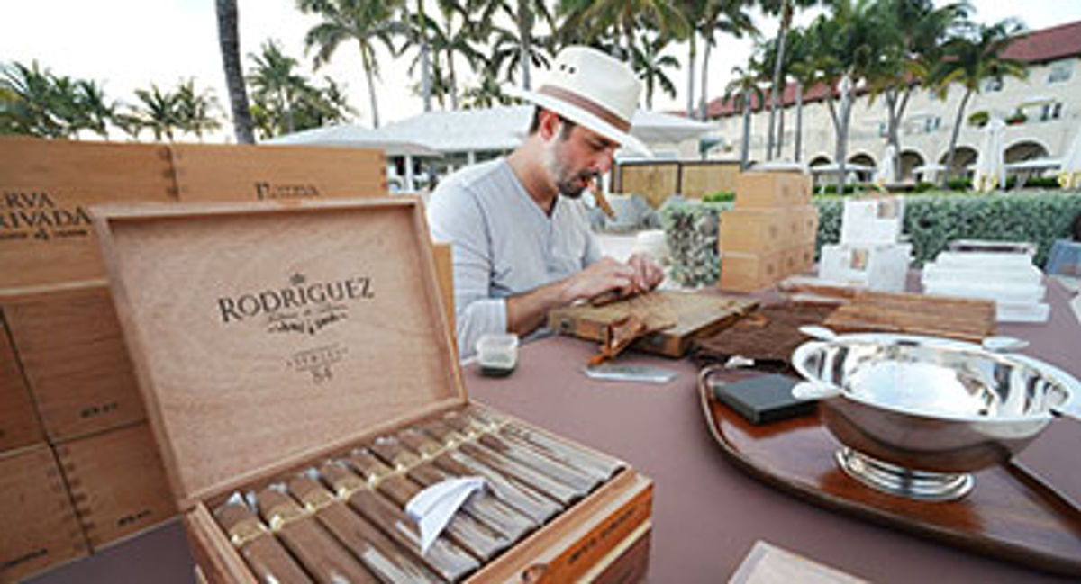 Cigar-Rolling Event | Meetings & Conventions