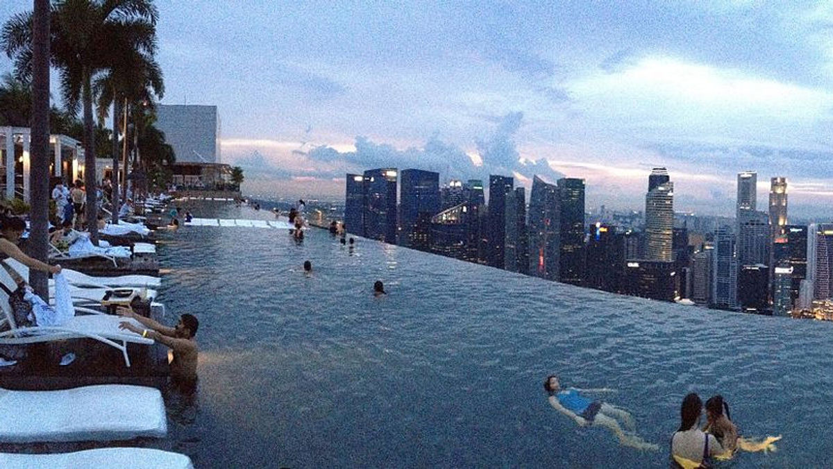 5 Breathtaking Swimming Pools | TravelPulse Canada