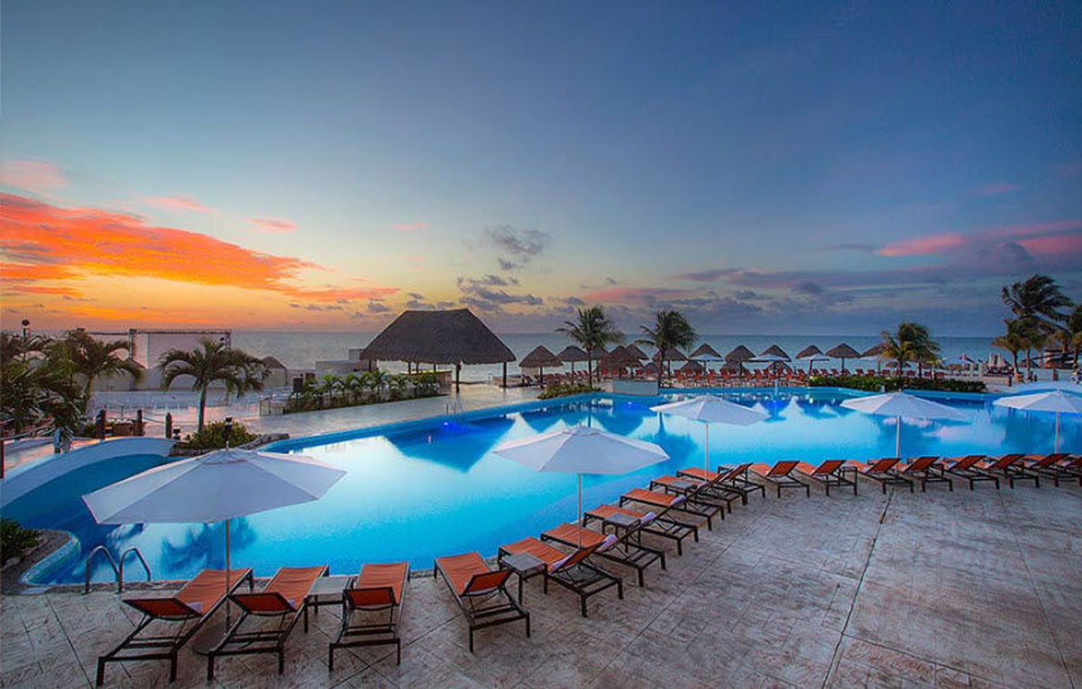 Breaking Down the Dining Scene at Moon Palace | TravelPulse