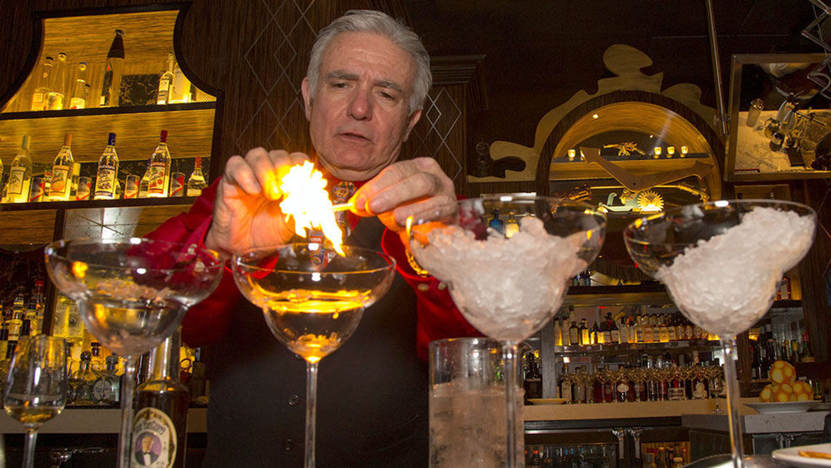 Master Mixologist Creates New Cocktails for Holland America Line ...