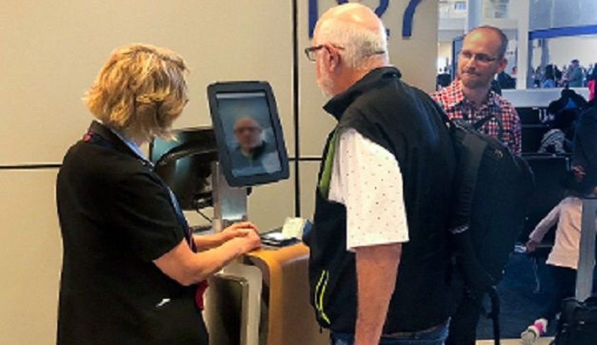American Airlines Launches Biometric Boarding Process for DFW ...