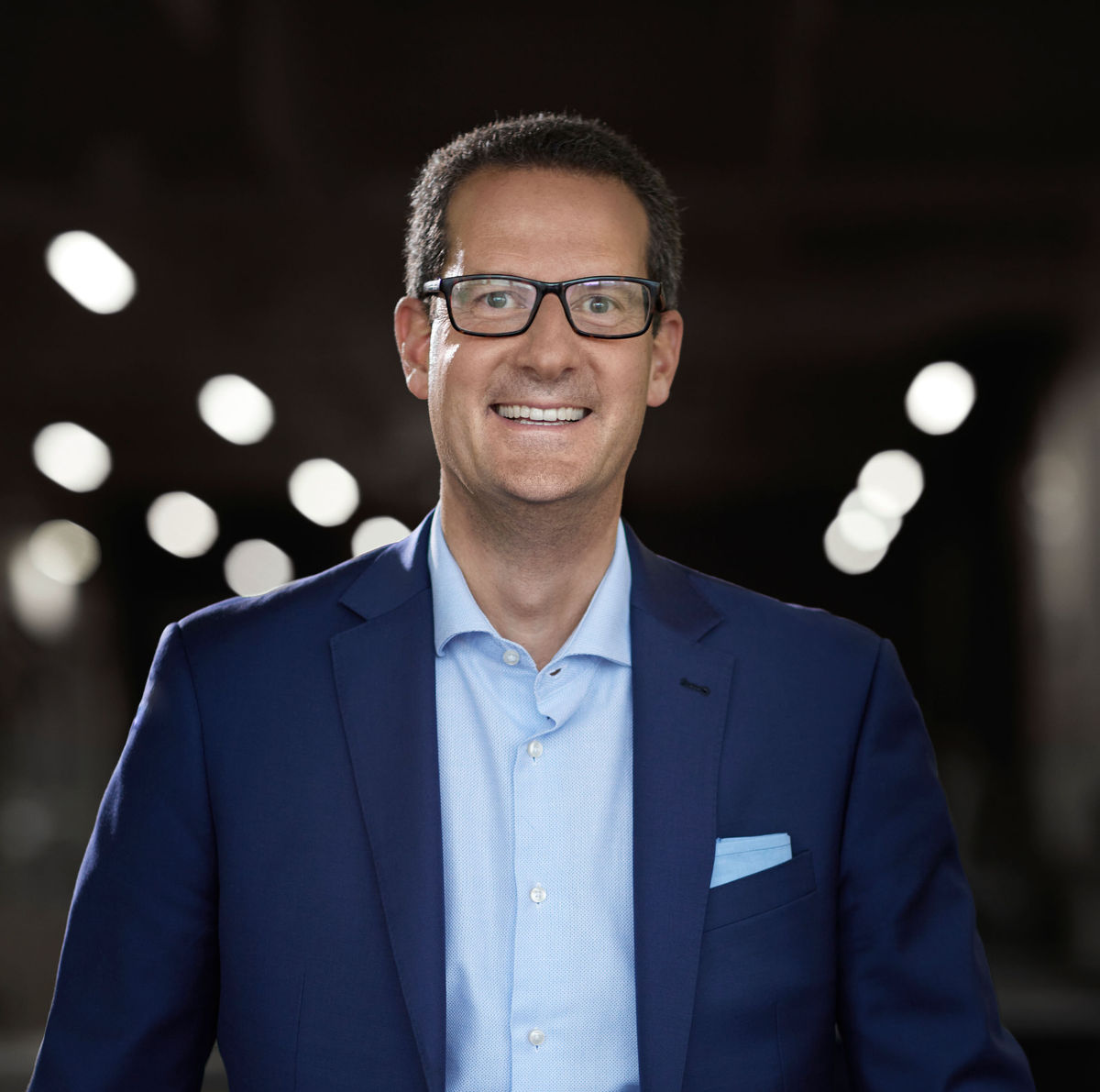 Transat nomme Howard Liebman au poste de vice-président, affaires ...