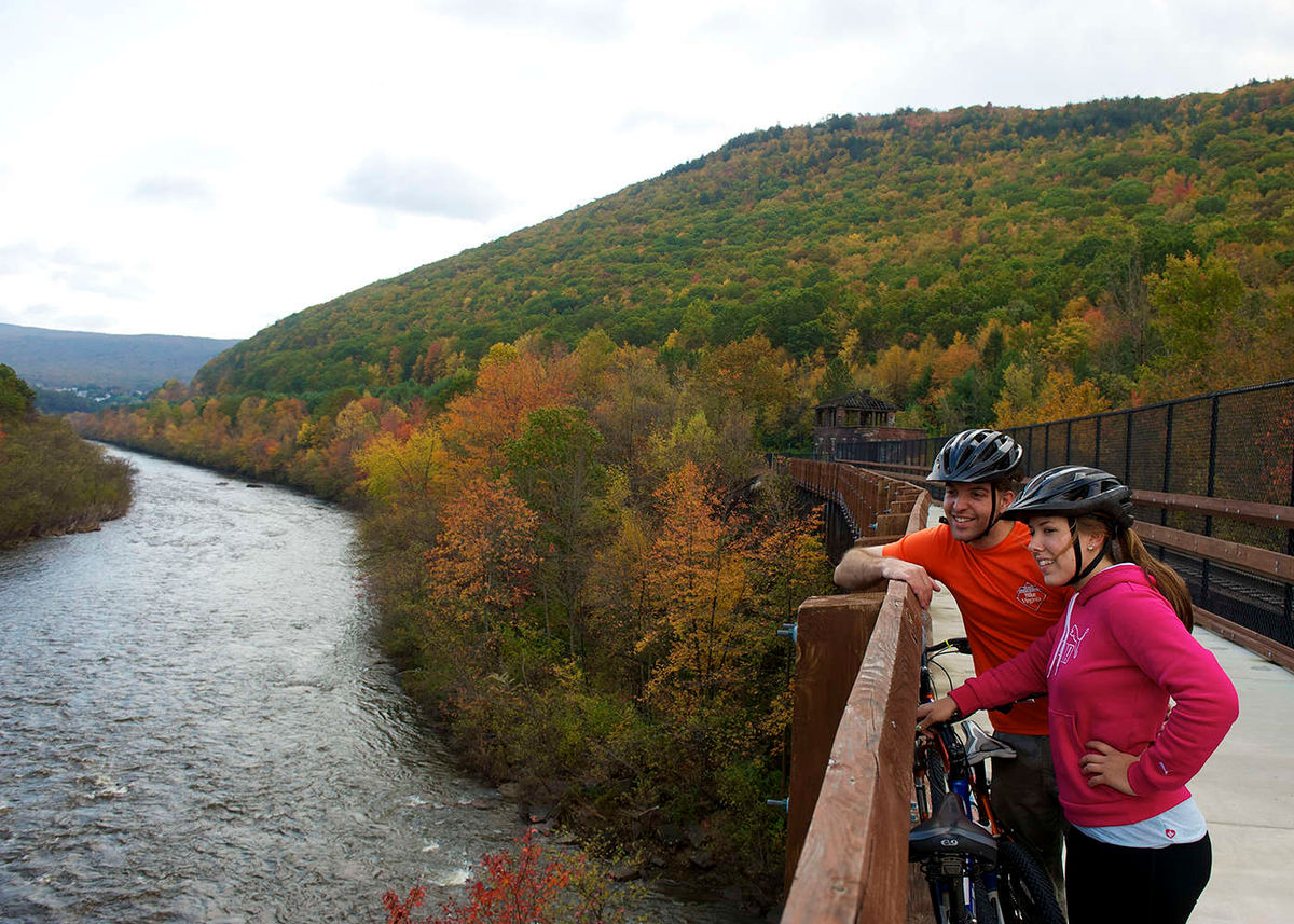 The Best Fall Foliage Bike Trips | TravelPulse