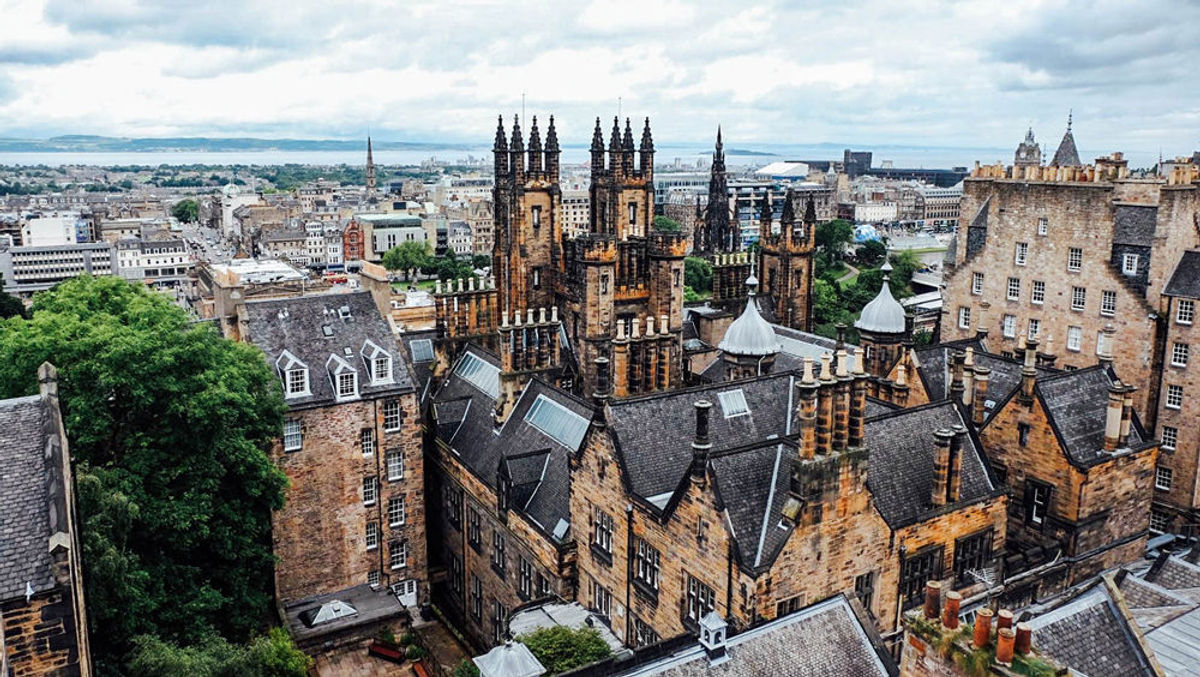 How To Spend A Summer Weekend in Edinburgh | TravelPulse