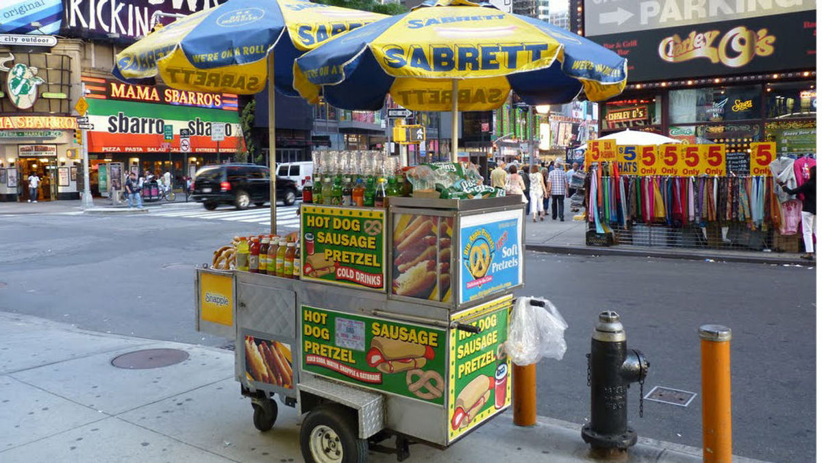 7 Regional Hot Dog Styles Worth Traveling For | TravelPulse