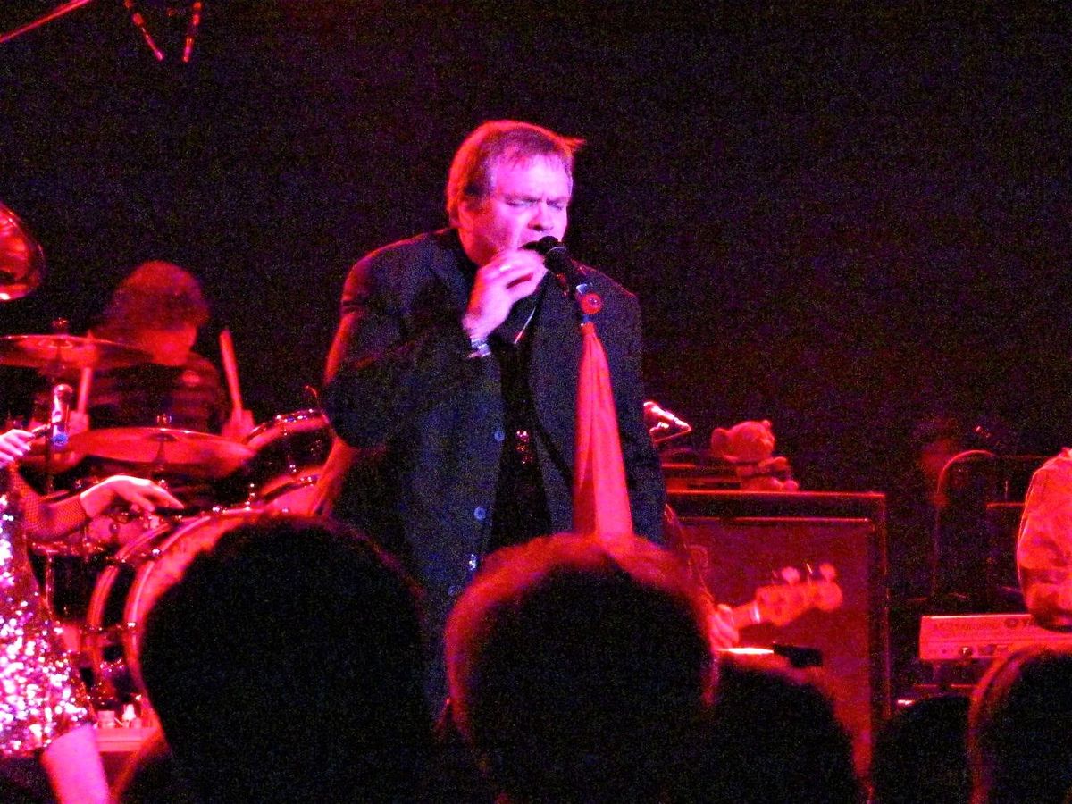 Singer Meat Loaf Sues Hyatt After Fall From Stage Travelpulse