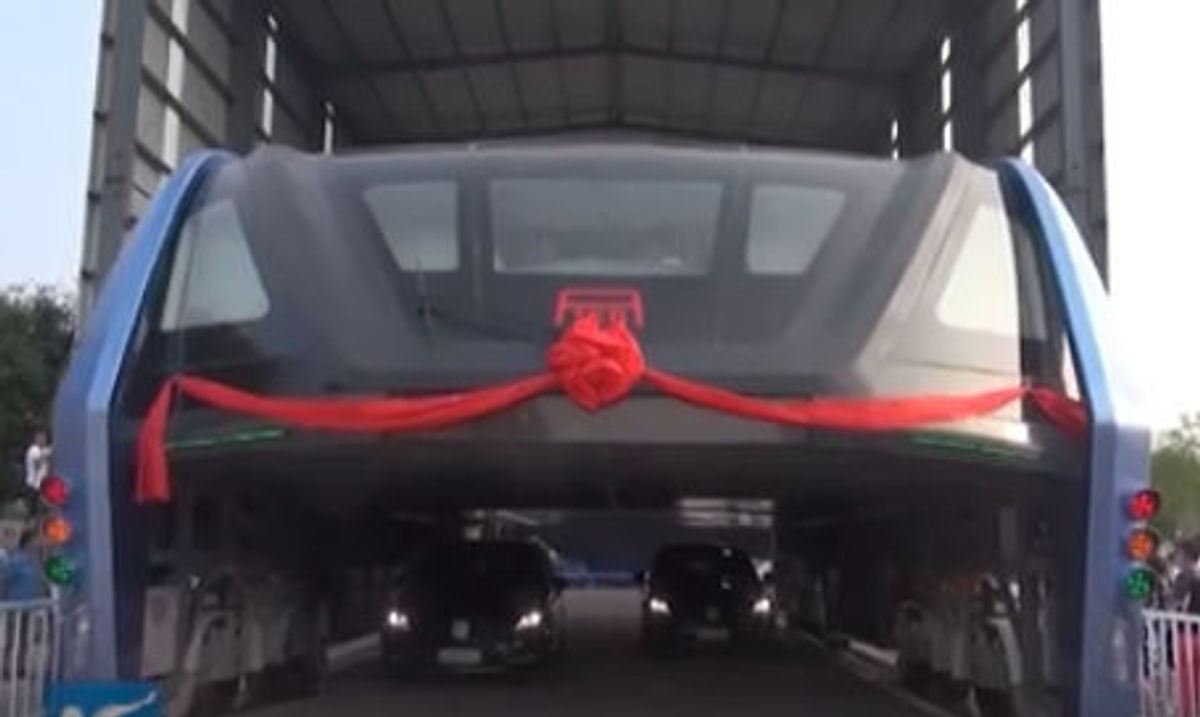 China Test Drives Its Magnificent Straddle Bus | TravelPulse