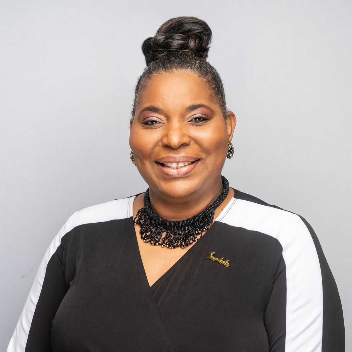 Maureen Barnes-Smith, d'Unique Vacations Canada, reçoit les honneurs ...