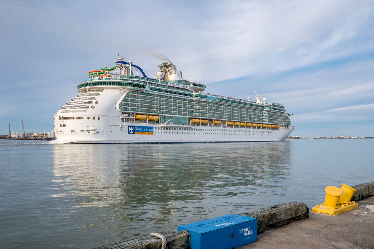 Royal Caribbean's New "Cruise with Confidence" Allows Cancellations ...