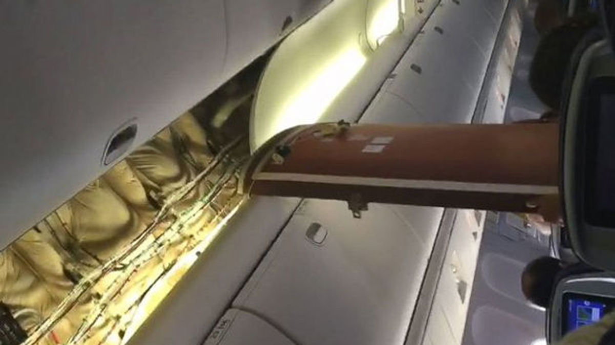 Plane Makes Emergency Landing After Interior Panels Come Loose ...