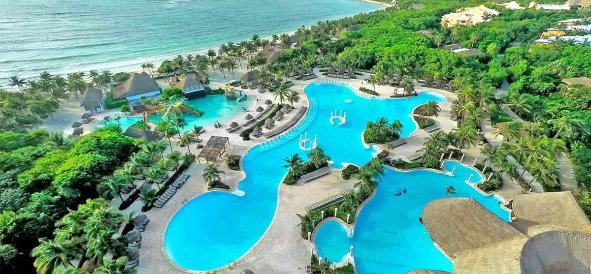 Explore the Grand Palladium Kantenah Resort & Spa | TravelPulse