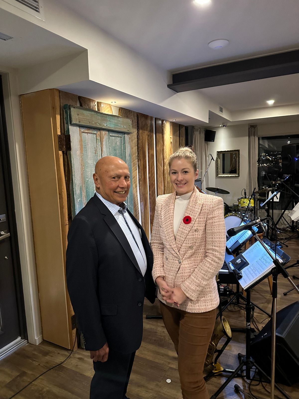 Colin Hunter, président-fondateur du Groupe Voyages Sunwing, fait salle ...