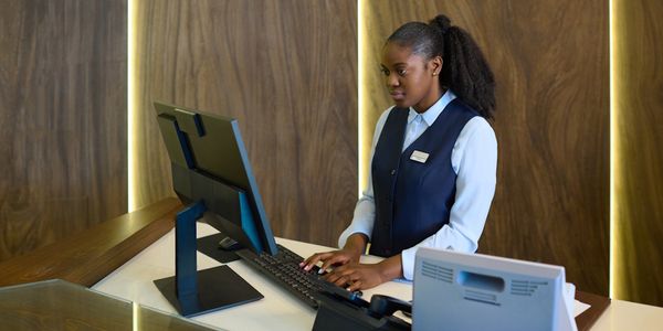 hotel reception computer systems
