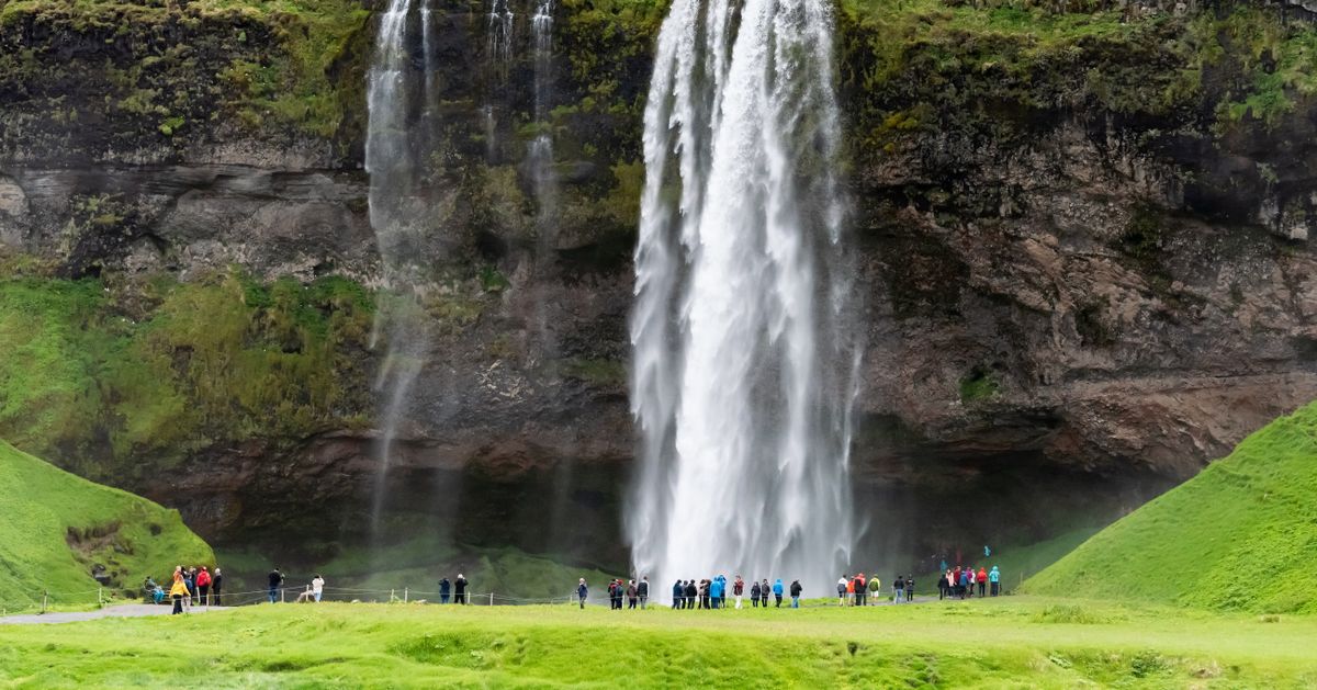 Strategies destinations are using to disperse tourists | PhocusWire