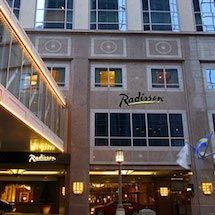 World's First Radisson Hotel Becomes Radisson Blu Minneapolis ...