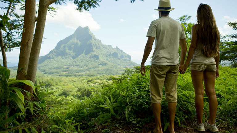 French Polynesia’s Top Adventures According to Experts | TravelAge West