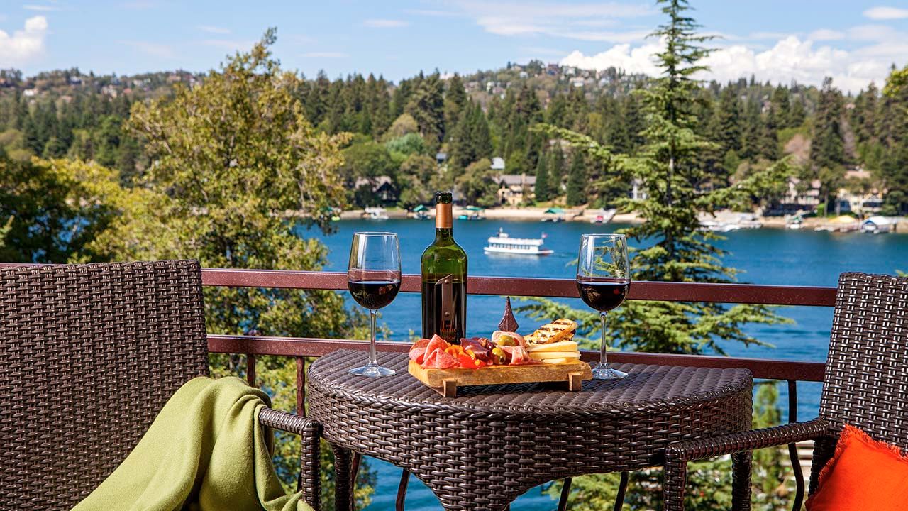 lake arrowhesd hotels