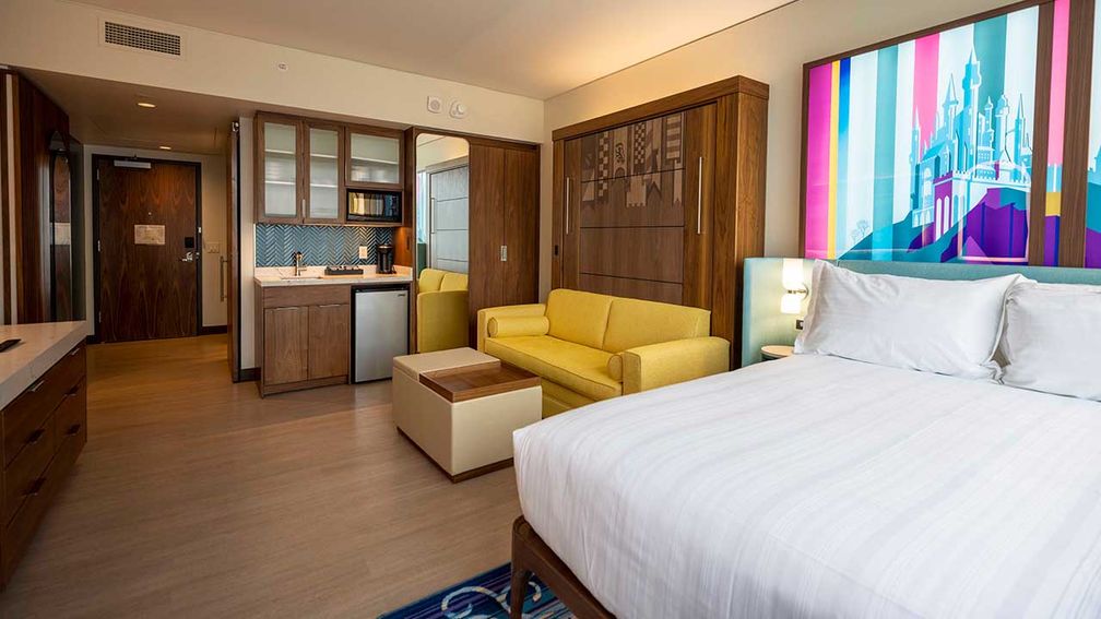 What to Expect From the New Villas at Disneyland Hotel | TravelAge West