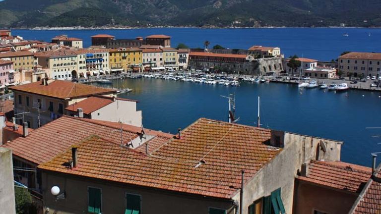 Wine Tasting on Tuscany's Elba Island | TravelAge West