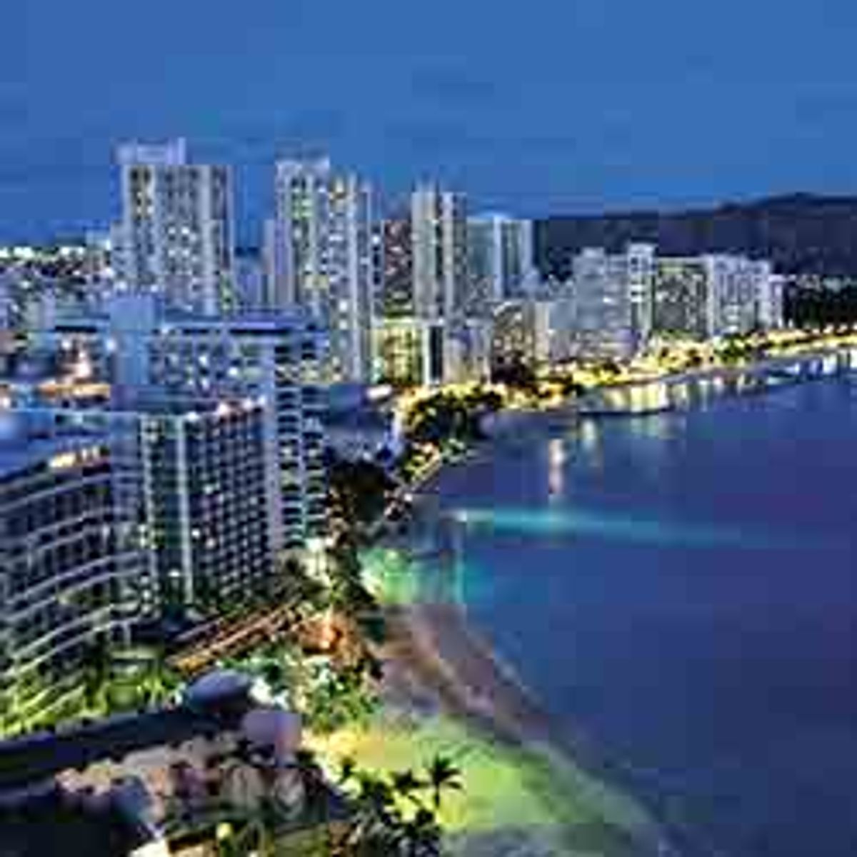 Selling a Hawaii and French Polynesia Combo Vacation | TravelAge West