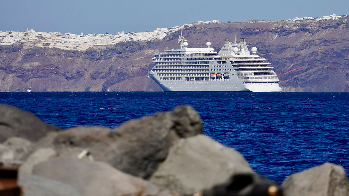 Cruise Review: Silversea Cruises' Silver Moon | TravelAge West