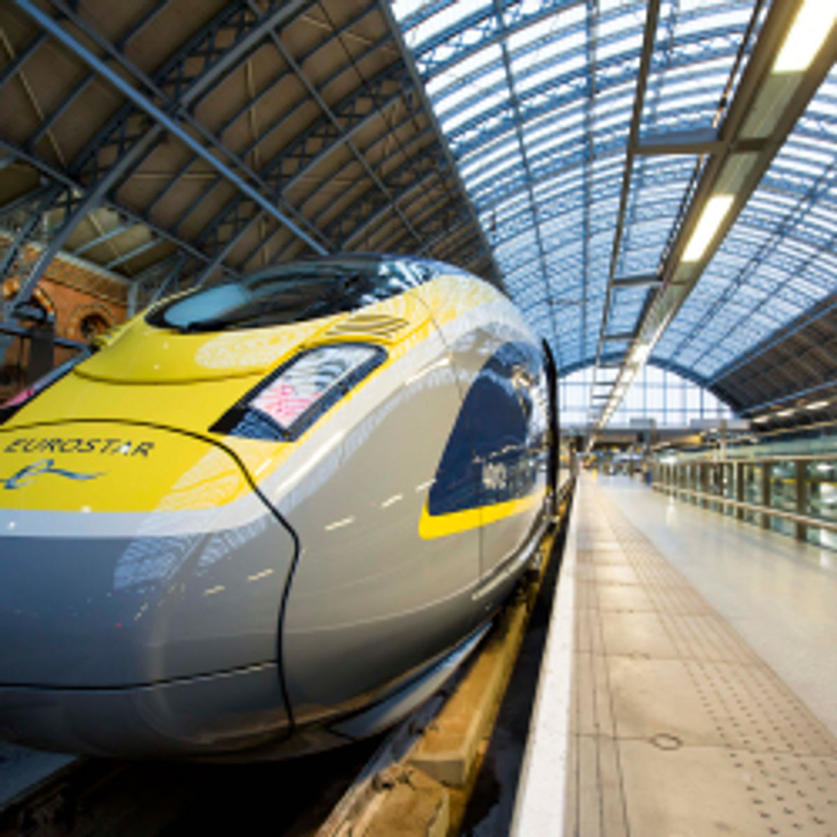 A Look Into Eurostar's New e320 Train Model | TravelAge West