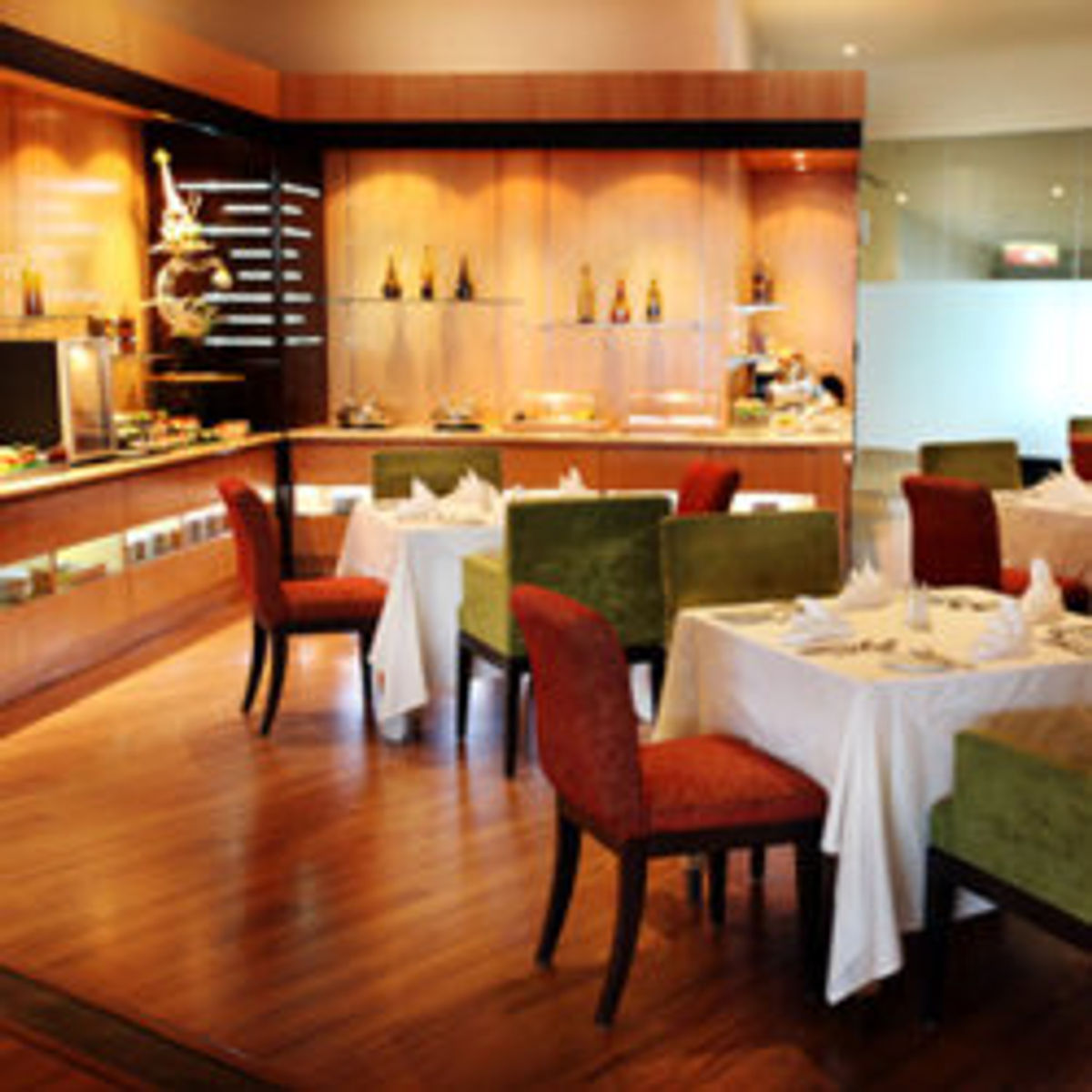 Airline Lounge Review: Golden Lounge, Malaysia Airlines | TravelAge West