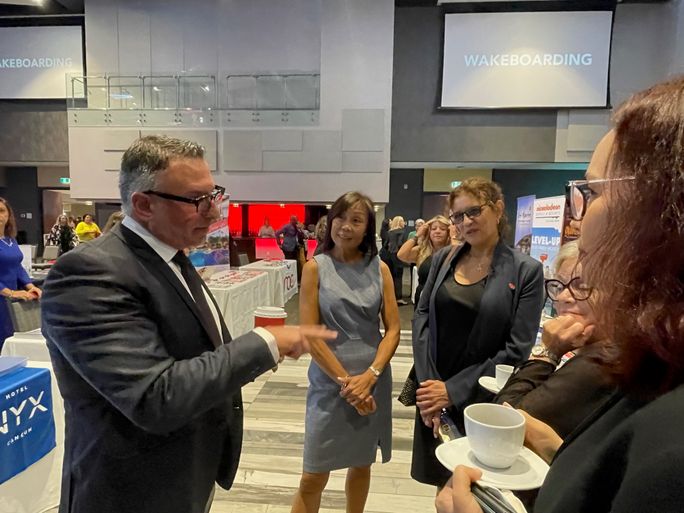 Air Canada Vacations Launches Year-Round Australia Tour Packages ...