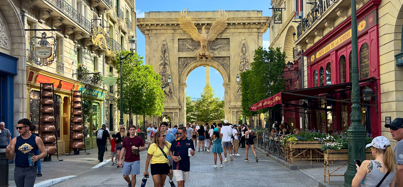 First Look: Epic Universe’s The Wizarding World of Harry Potter ...