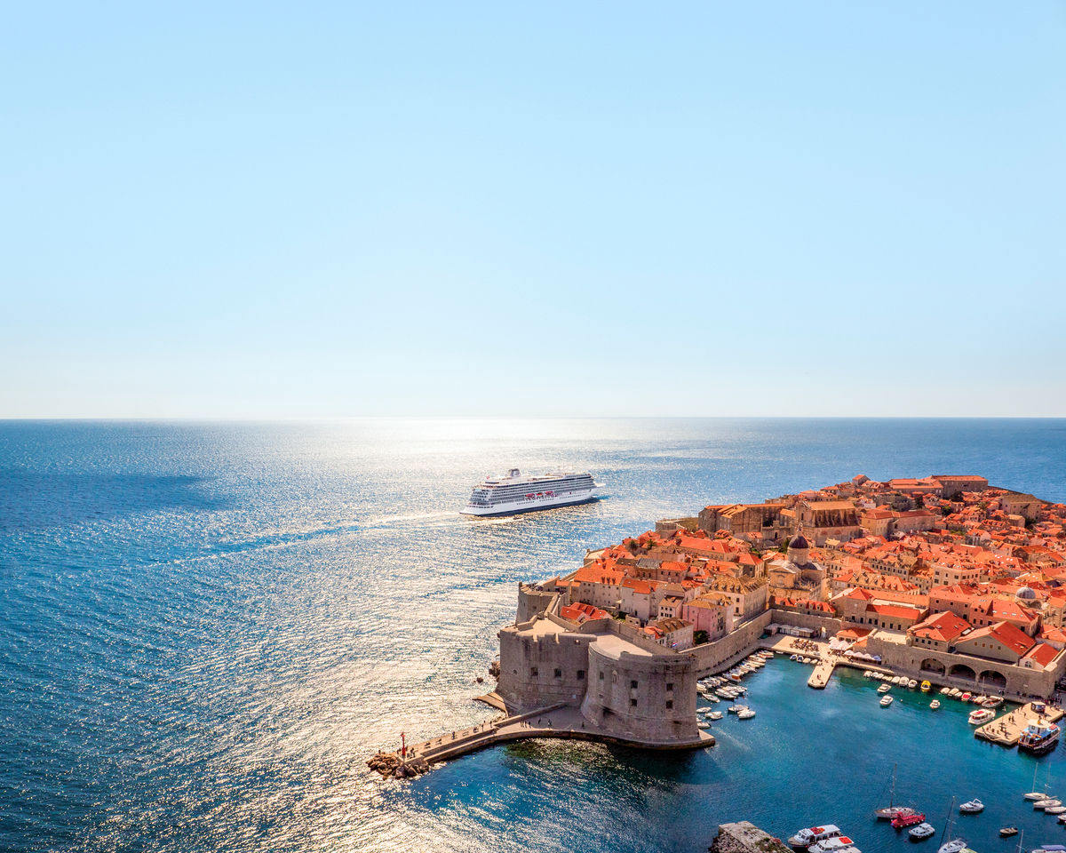 Viking Unveils 2026 Wave Season Offer | TravelPulse