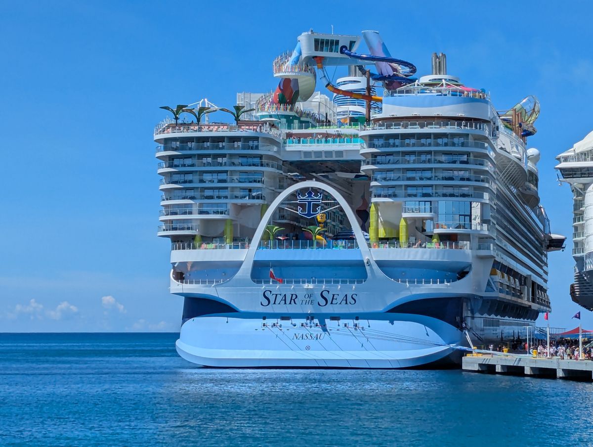 ASTA, Royal Caribbean Join Forces to Commemorate Travel Partner ...