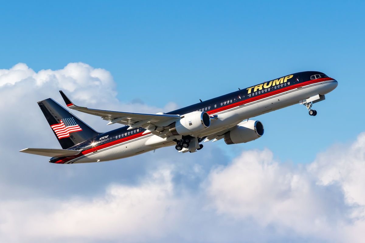 Boeing Plane Owned by Former US President Trump Involved in Accident ...