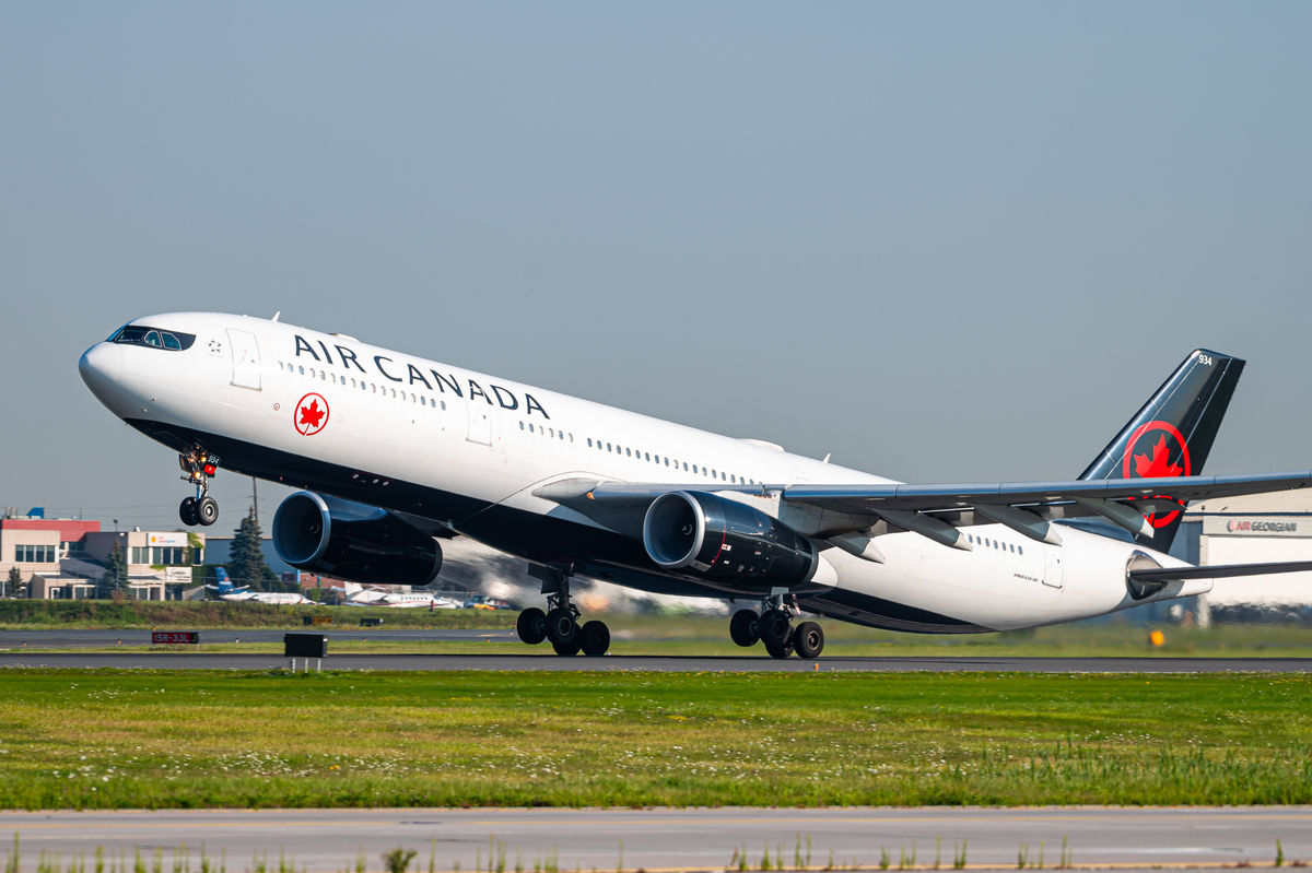 Passengers Shocked By Screaming, Banging Noises Heard From Beneath ...