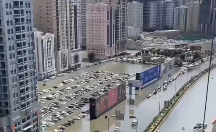 Dubai cleans up after massive ‘desert storm’: Travel Weekly Asia