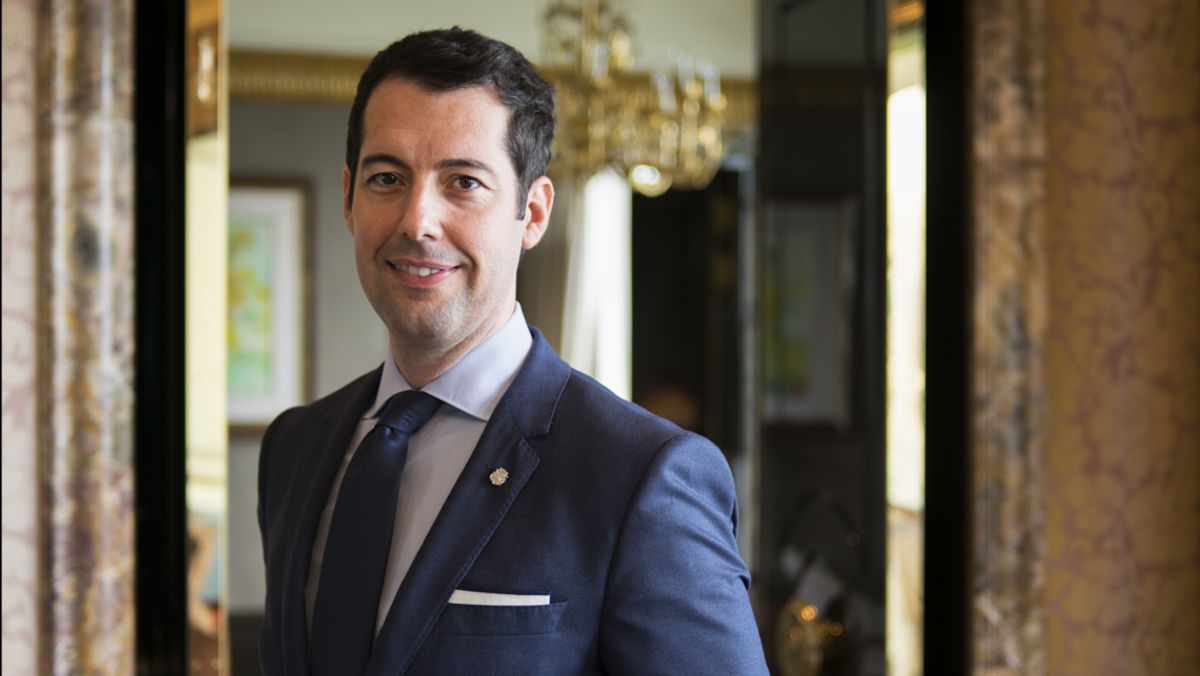 Xavi Gonzalez is the new face of leadership at The St. Regis Singapore ...
