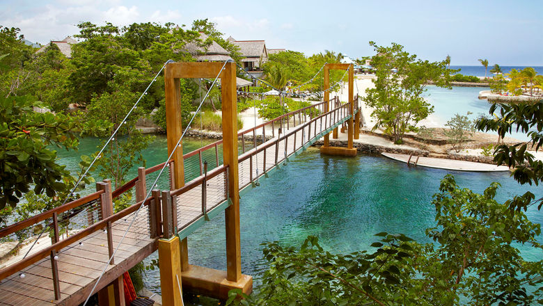Jamaica's GoldenEye to add 26 beach huts: Travel Weekly