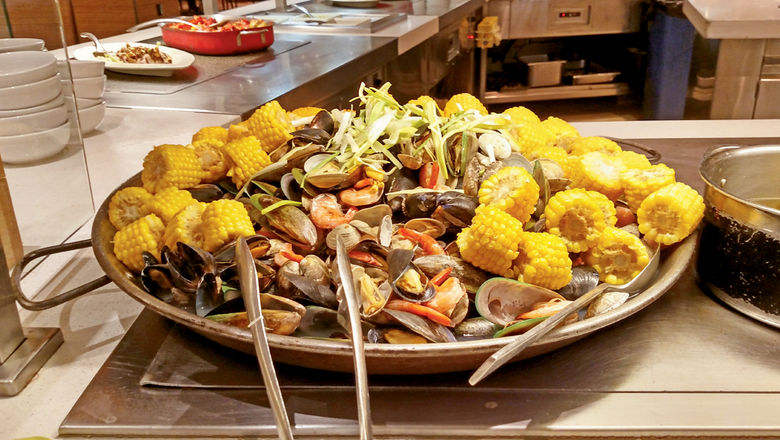 Gourmet meets buffet on the Strip: Travel Weekly