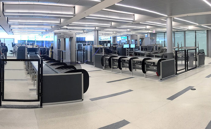 United, AA open automated security lanes at O'Hare: Travel Weekly