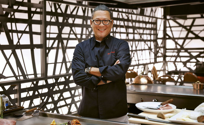 Morimoto arrives with different take: Travel Weekly