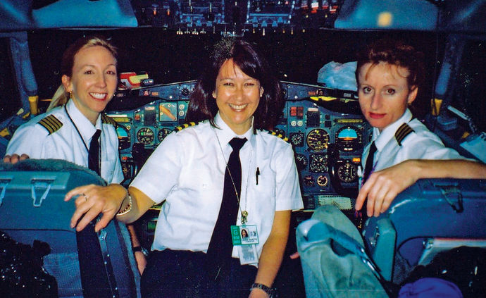 Several factors cited in low number of female commercial airline pilots ...