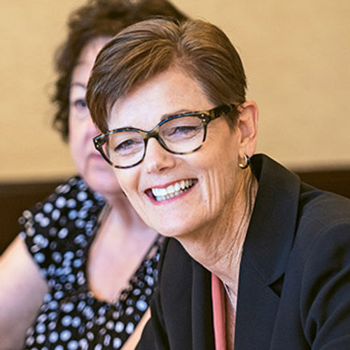 Hawaii Roundtable panelists tackle home-sharing, transportation issues ...