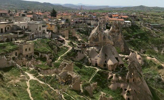 Turkey changes country's name to Turkiye: Travel Weekly