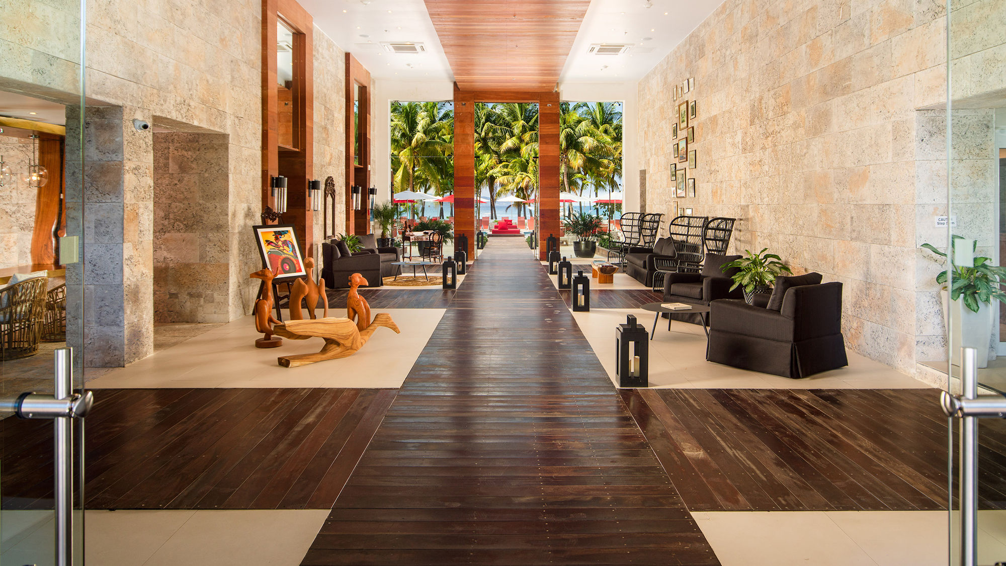 S Hotel mixes contemporary and Jamaican vibes: Travel Weekly