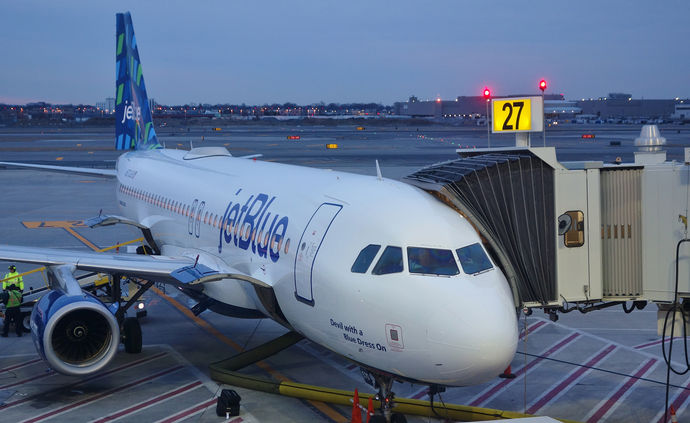 Travel advisor resource: A list of airlines' refund policies: Travel Weekly