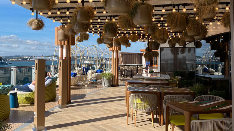 Norwegian Prima puts luxury touches in a big-ship package: Travel Weekly