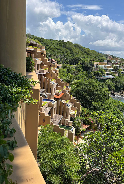 Making connections at the luxury Cala de Mar resort on Mexico's Pacific ...
