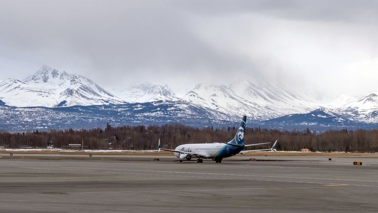 FAA spending an additional $121 million for runway safety: Travel Weekly