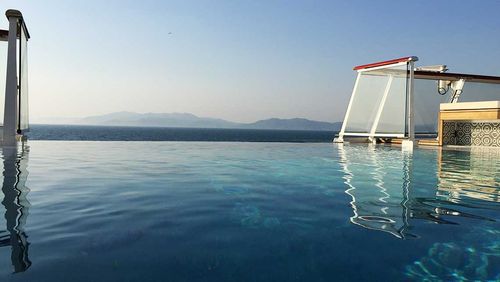 Dispatch, Viking Star: Soaking in the infinity pool: Travel Weekly